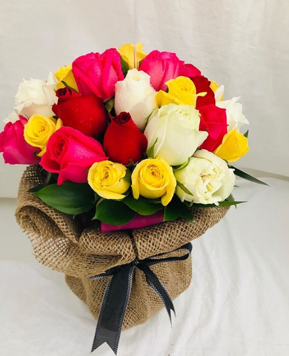 Where to Get Ideas for Your Next Hand Bouquet Designs - Travel Blog ...